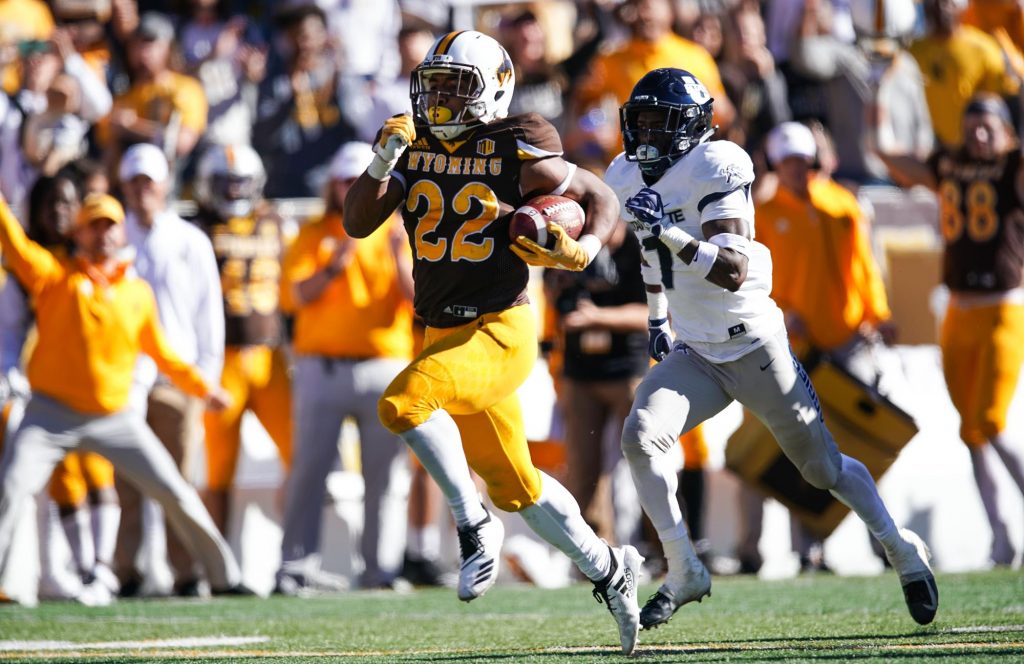 UW Football Players Sign With NFL Teams - SweetwaterNOW